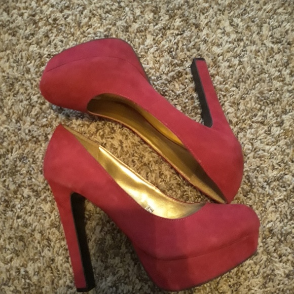 Mossimo Supply Co. | Shoes | Fuschia Heels | Poshmark
